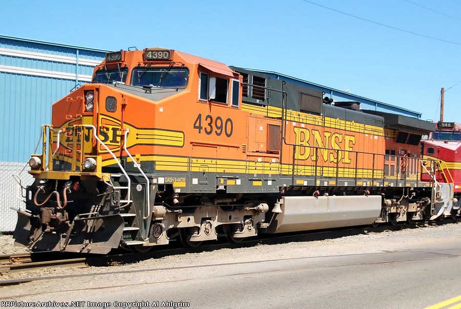 BNSF 4390
